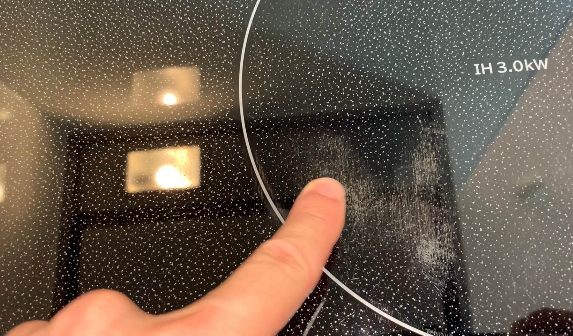 IHの頑固な焦げを落として、ピカピカにする方法！ | 森のやまちゃんお掃除ブログ